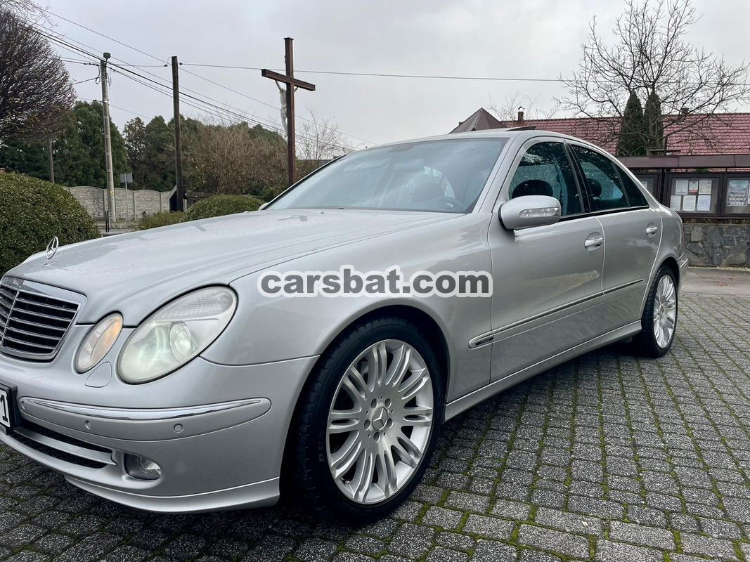 WDB2110561A795344 Silber Mercedes Benz E W211 350 7G TRONIC Avantgarde 2005 jahr CarsBat